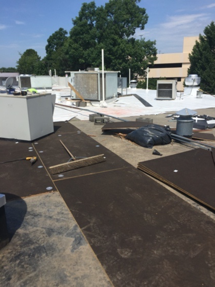 Restaurant Flat Roof Replacement | Elite Roof and Solar